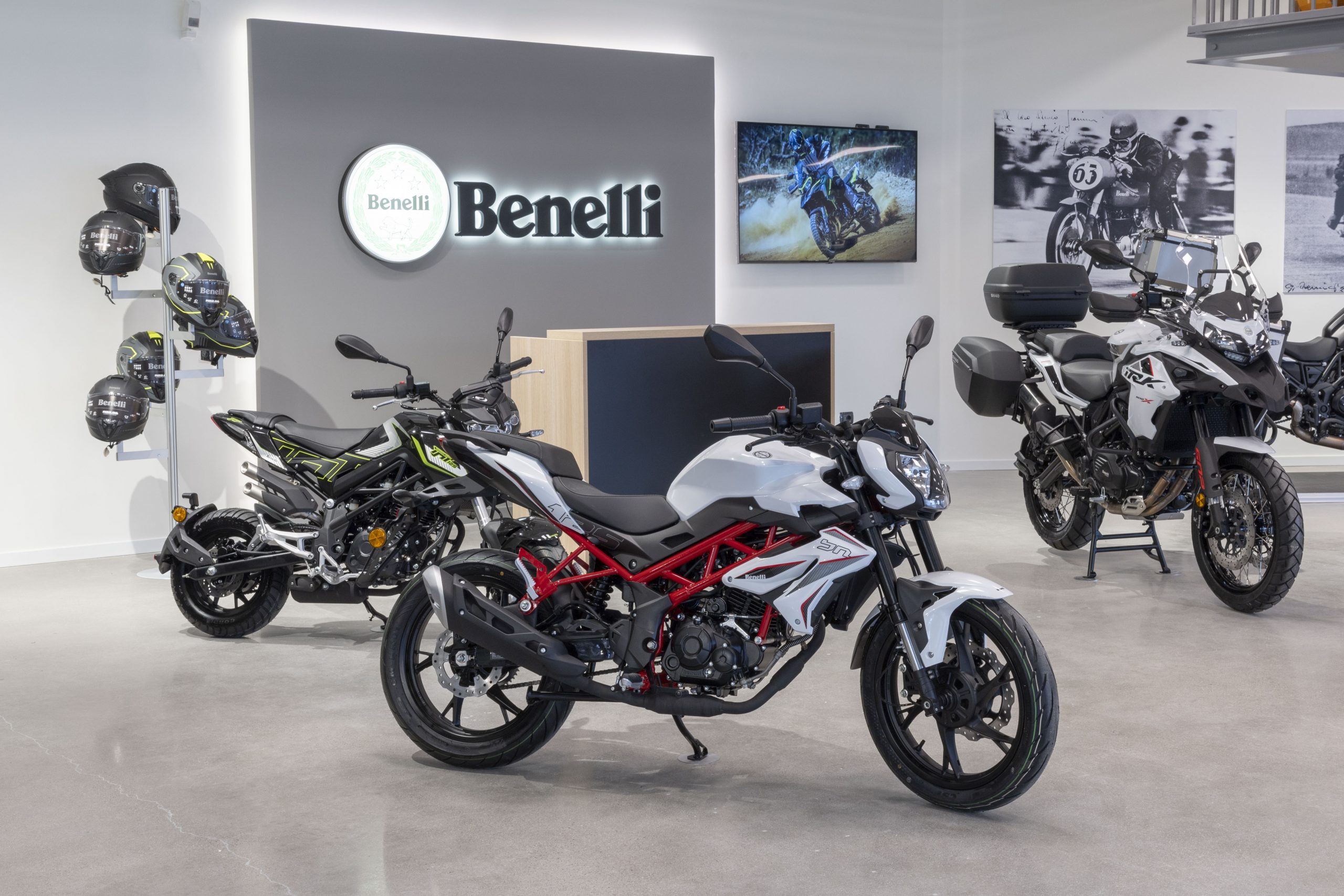 Apertura nuovo Showroom Cavauto Motorcycle - Benelli - Cavauto